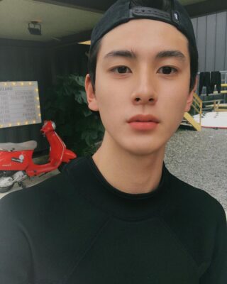 ส่อง 10 IG นายแบบเกาหลี หล่อใจเจ็บ จนต้องกด F รัวๆ! – AKERU